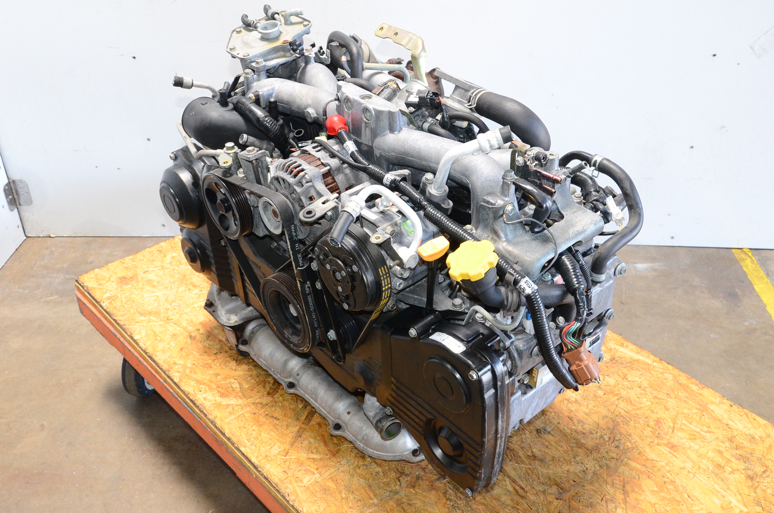 2002-2005 Subaru Impreza WRX EJ205 AVCS Engine Motor 2.0L 4 Cyl Turbo ...